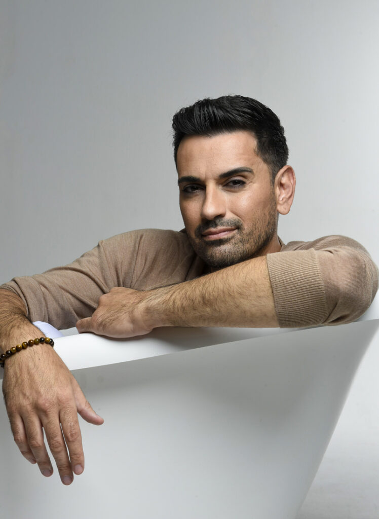 Tan Caglar - Tan Caglar – Comedian, Schauspieler & Moderator